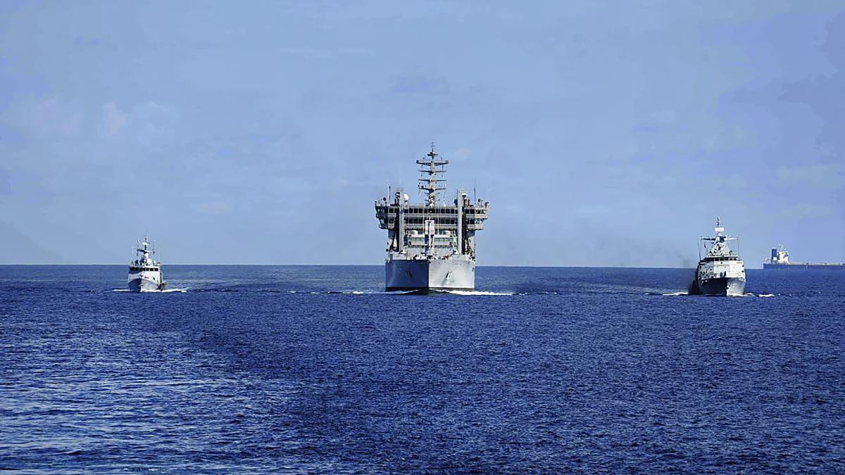 Indian Warships Arrive In Manila As Part Of South China Sea Deployment ...