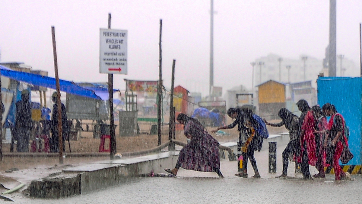 Tamil Nadu Weather Update: Heavy Rain Predicted For Next 5 Days For ...