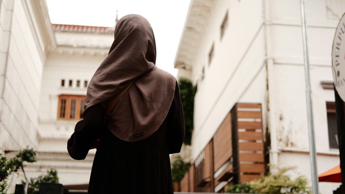 Muslim-Majority Tajikistan Bans Hijab And 'Alien Garments', Curbs Eid ...