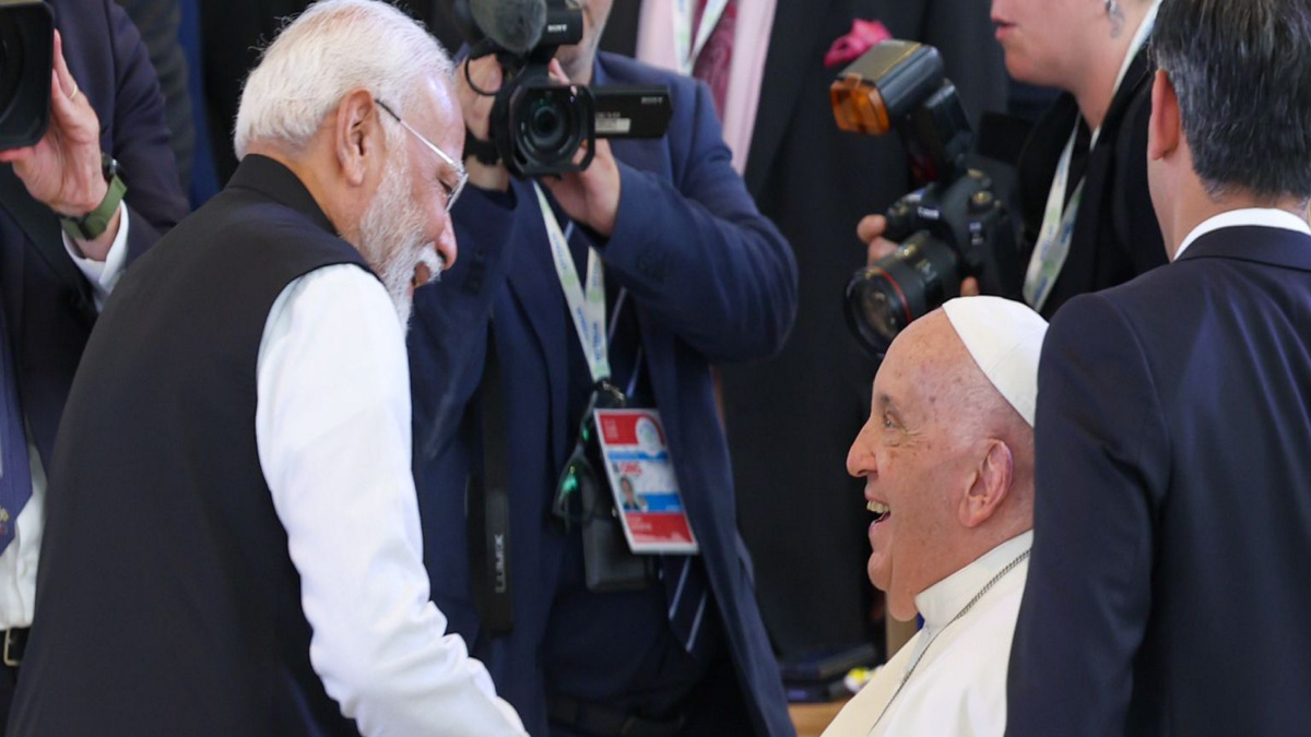 Kerala Congress Issues Apology On PM Modi-Pope Post After BJP Flags It ...