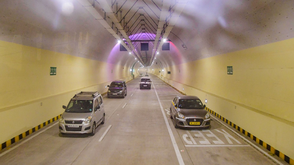 Mumbai's Coastal Road Project Status Update: Heavy Rains Push ...