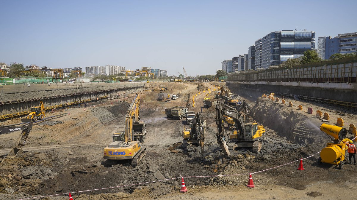 India's First Undersea Rail Tunnel Underway As Mumbai-Ahmedabad ...