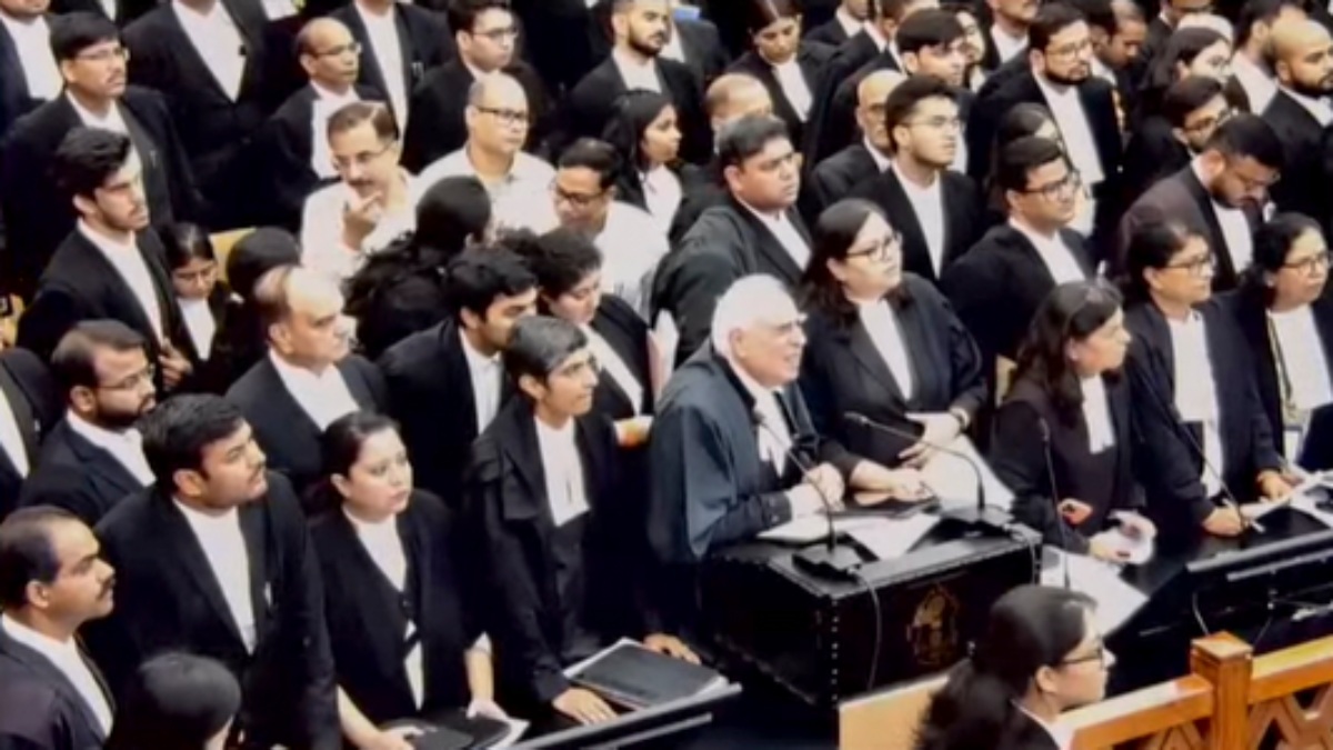 Kapil Sibal Laughs During Supreme Court Hearing On Kolkata RG Kar Case ...