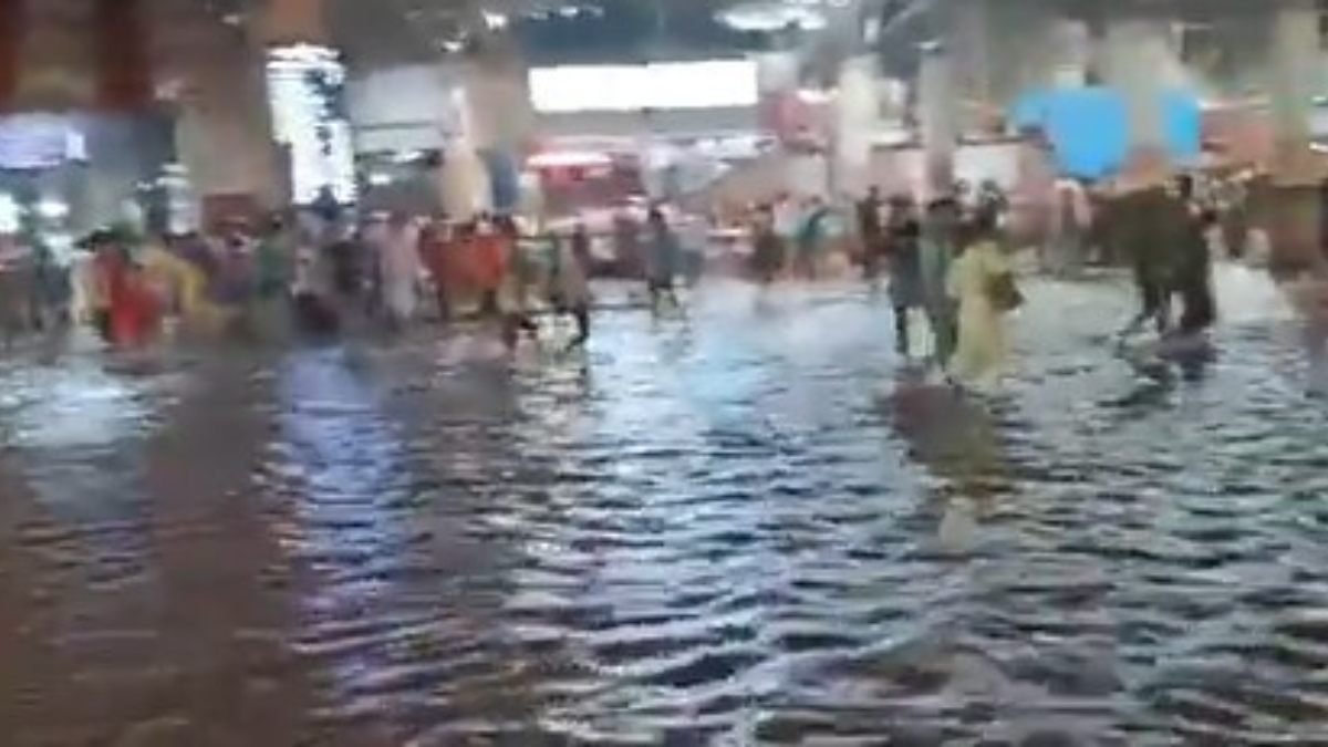 Pune Hit By Heavy Rains For Second Consecutive Day, Streets Inundated ...