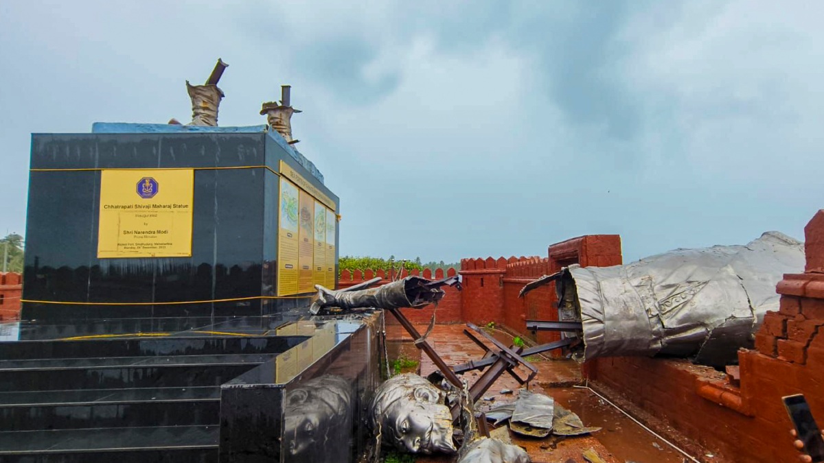 Shivaji Maharaj Statue Collapse: Engineer Named In FIR Claims He Only ...