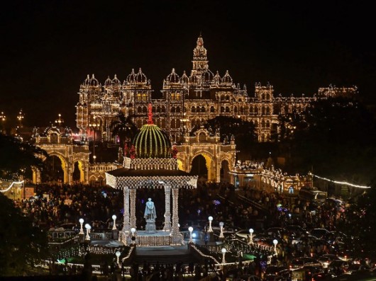 Navratri, Dussehra, Durga Puja 2019 - Oneindia.com