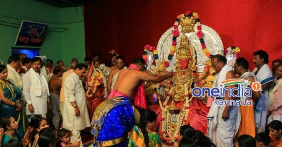 Auspicious Sri Marikamba Fair At Sirsi Photos: HD Images, Pictures, News Pics - Oneindia Photos
