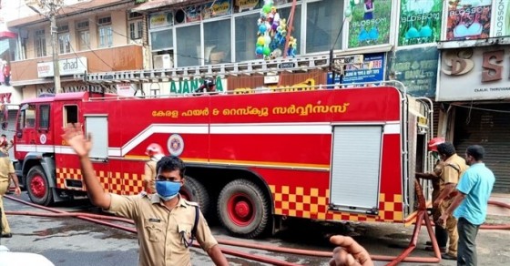 Fire Broke Out At Chala Market In Trivandrum Photos: HD Images ...