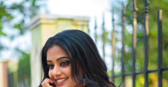 ఢీ కొత్త సీజన్ కోసం కలర్‌ఫుల్‌గా తయారైన ప్రియమణి (ఫోటోలు) | Priyamani ...