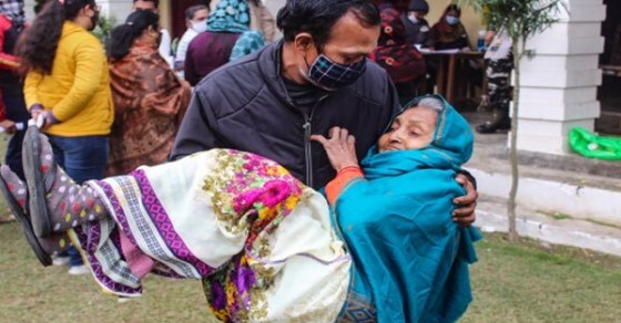 UP Assembly Election 2022: मतदान के पहले दिन उत्तर प्रदेश में दिखा कुछ ...