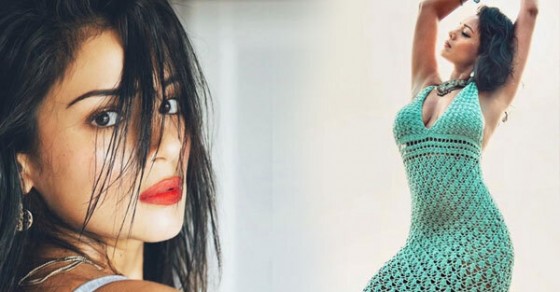 নেট পোশাকে সোশ্যাল দুনিয়ায় উষ্ণতা ছড়াচ্ছেন ‘‌সিআইডি’‌ খ্যাত ...