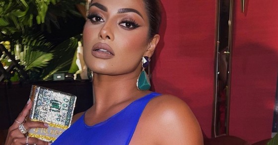 PHOTOS : வாவ்.. ட்ரெஸ் போட்டிருக்கீங்களா? ட்ரான்ஸ்பேரண்ட் உடையில் ...