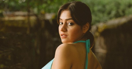 PHOTOS : சைடு லுக்கில் ஒரு சைஸாக போஸ் கொடுக்கும் சிம்ரன்.. ஆளை மயக்கும் ...