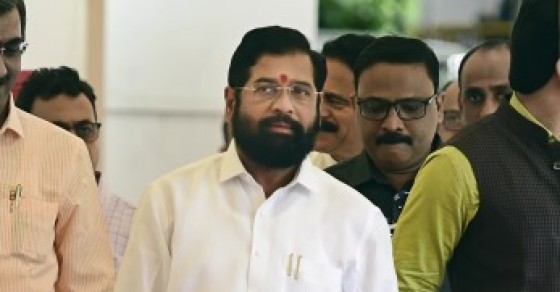 MH CM Eknath Shinde's Son Sitting On CM Chair Goes Viral Photos: HD ...
