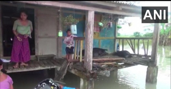 Flood Situation In The Dhemaji District Photos: HD Images, Pictures ...