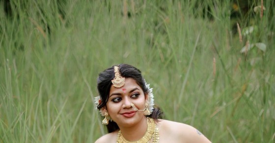 PHOTOS : ப்பா.. டூ பீஸ் உடையில் அப்படியொரு போட்டோஷூட்.. கேரள மாடல் அழகி ...