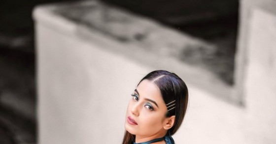 photos : சைடு போஸில் தெறிக்கவிடும் அழகு! நடிகை ஸ்ரிஷ்டி ரோடின் ...