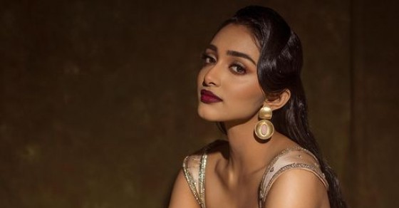 photos : ப்பா.. சொக்கவைக்கும் அழகில் ப்ரீத்தி முகுந்தன்.. அசத்தலான நச் ...