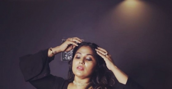 photos : பிறந்த நாள் கொண்டாட்டம் தெரியும்.. அது என்ன விவாகரத்து ...
