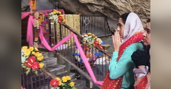 બર્ફાની બાબાના ધામ પહોંચી સારા અલી ખાન, અમરનાથ યાત્રાની તસવીરો થઇ વાયરલ ...