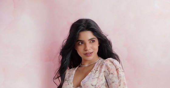 PHOTOS: போட்டோஷூட்டில் அசத்தும் பேச்சுலர் பட நாயகி.. வெளியான லேட்டஸ்ட் ...