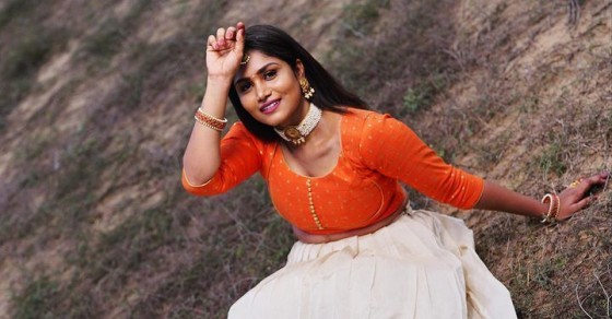 PHOTOS: போட்டோஷூட்டில் கலக்கும் சீரியல் நடிகை.. ரோஜா ஸ்ரீயின் ரீசன்ட் க்ளிக்ஸ்! | actress roja ...