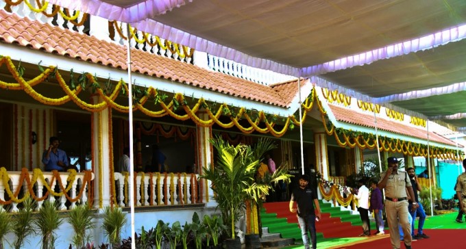 Photos [HD]: YS Jaganmohan Reddy House Warming Ceremony In Tadepalli ...