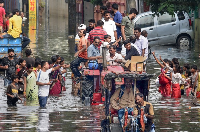 Heavy Rainfall In Bihar Photos: HD Images, Pictures, News Pics ...