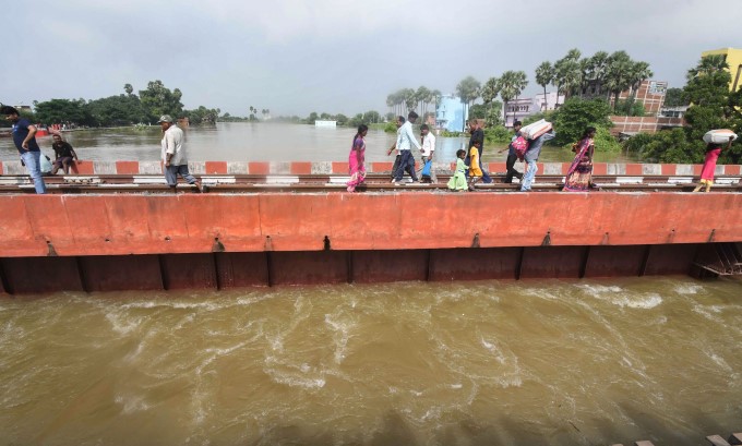 Heavy Rainfall In Bihar Photos: HD Images, Pictures, News Pics ...