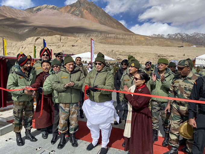 Defence Minister Rajnath Singh Inaugurates Colonel Chewang Rinchen ...