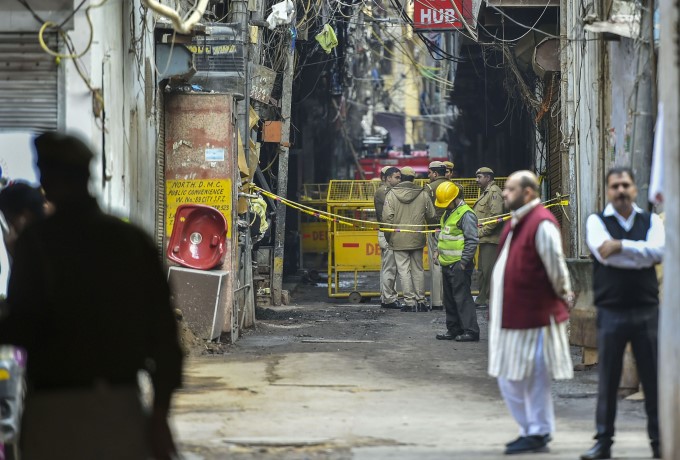Fire Accident At A Factory In New Delhi Photos: HD Images, Pictures ...