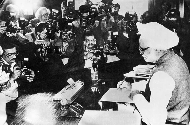 Manmohan Singh Rare Photos Photos: HD Images, Pictures, News Pics ...