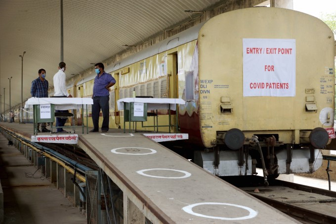 10 Railway Coaches Converted Into Isolation Ward In Delhi Photos: HD ...
