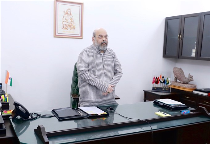 Leaders Pays Tribute To MoS Railways Suresh Angadi Photos: HD Images ...