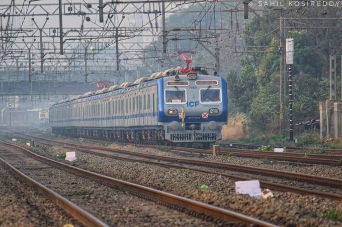 First Air-conditioned Local Train Of The CSMT In Mumbai Photos: HD ...