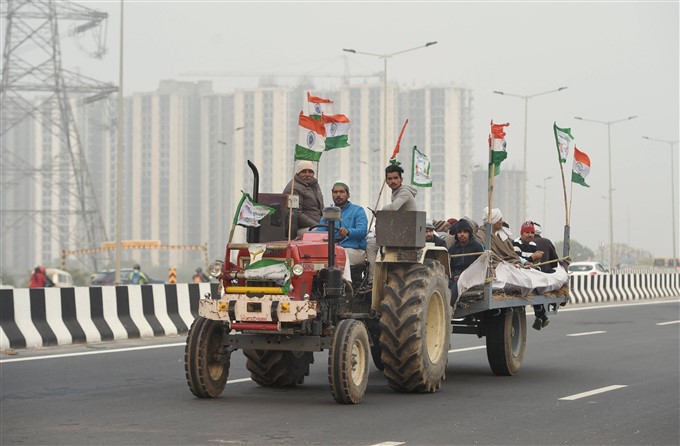 Thousands Of Protesting Farmers Take Part In Tractor Rally, Delhi, 07 ...