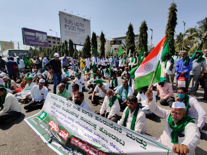 Farmers Chakka Jam Nationwide Road Blockade Photos: HD Images, Pictures ...