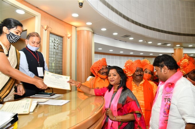 GHMC Corporators Taking Oath In GHMC Office At Hyderabad Photos: HD ...