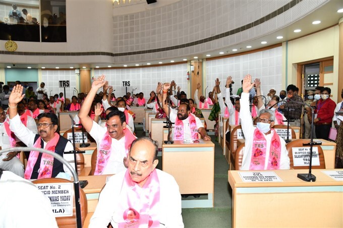 GHMC Corporators Taking Oath In GHMC Office At Hyderabad Photos: HD ...