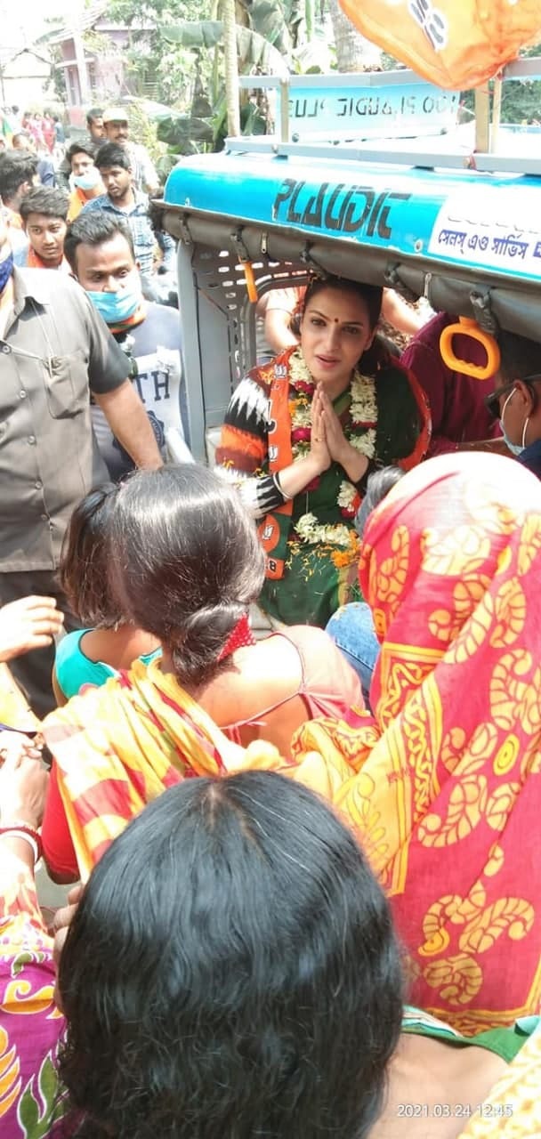 হাওড়ার শ্যামপুরে প্রচারে বিজেপি প্রার্থী তনুশ্রী চক্রবর্তী | Campaign ...