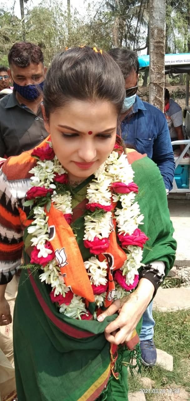 হাওড়ার শ্যামপুরে প্রচারে বিজেপি প্রার্থী তনুশ্রী চক্রবর্তী | Campaign ...