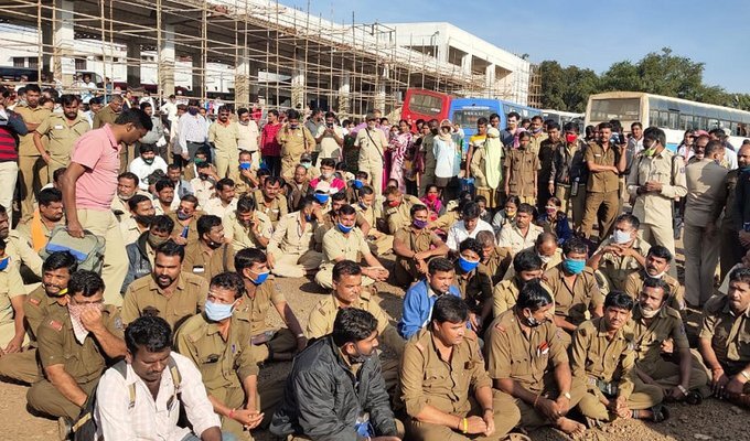 KSRTC And BMTC Transport Employees Strike In Karnataka Photos: HD ...