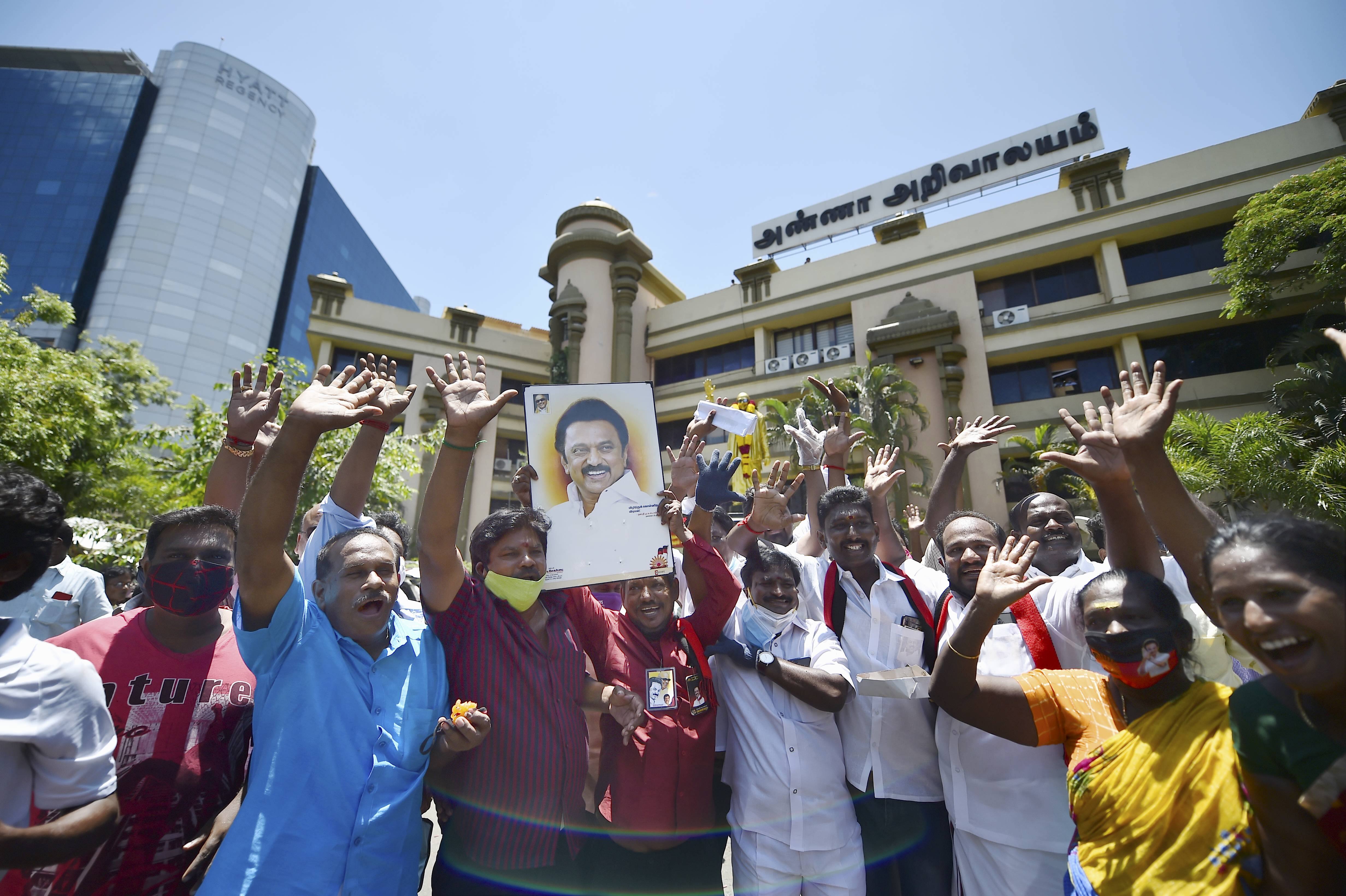 DMK Party Workers Celebrating During The Counting Of Tamil Nadu Photos ...
