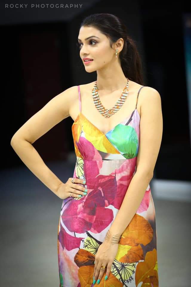 Kannada Actress Nimika Ratnakar Latest Pics | പുതിയ ലുക്കില്‍ തിളങ്ങി ...