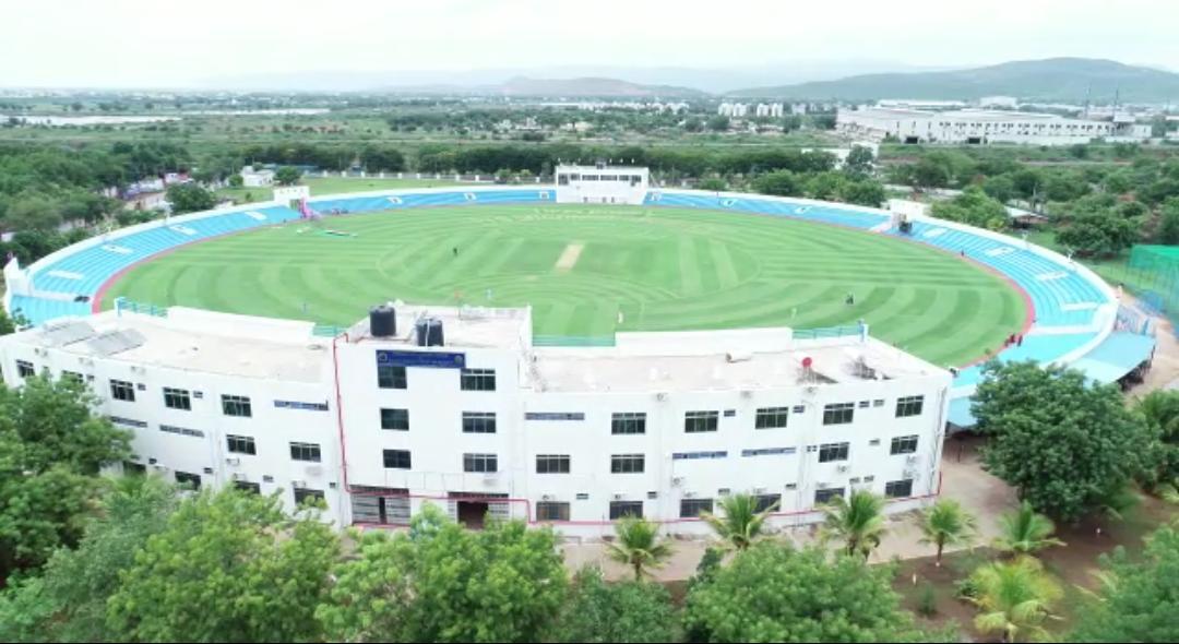 கடப்பாவில்.. ரூ. 10 கோடியில் எழும்பிய பிரமாண்ட கிரிக்கெட் ஸ்டேடியம் ...