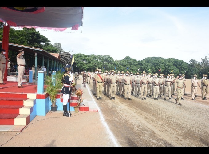 315 Police Constables Promoted To Head Constable In Karnataka Photos ...