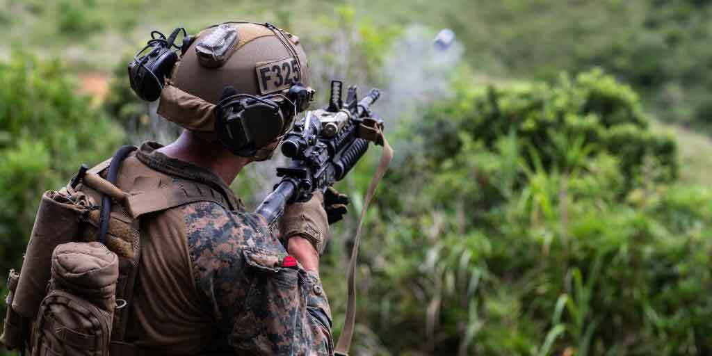 ये हैं दुनिया के सबसे खतरनाक कमांडो,पीते हैं जिंदा कोबरा का खून | world ...