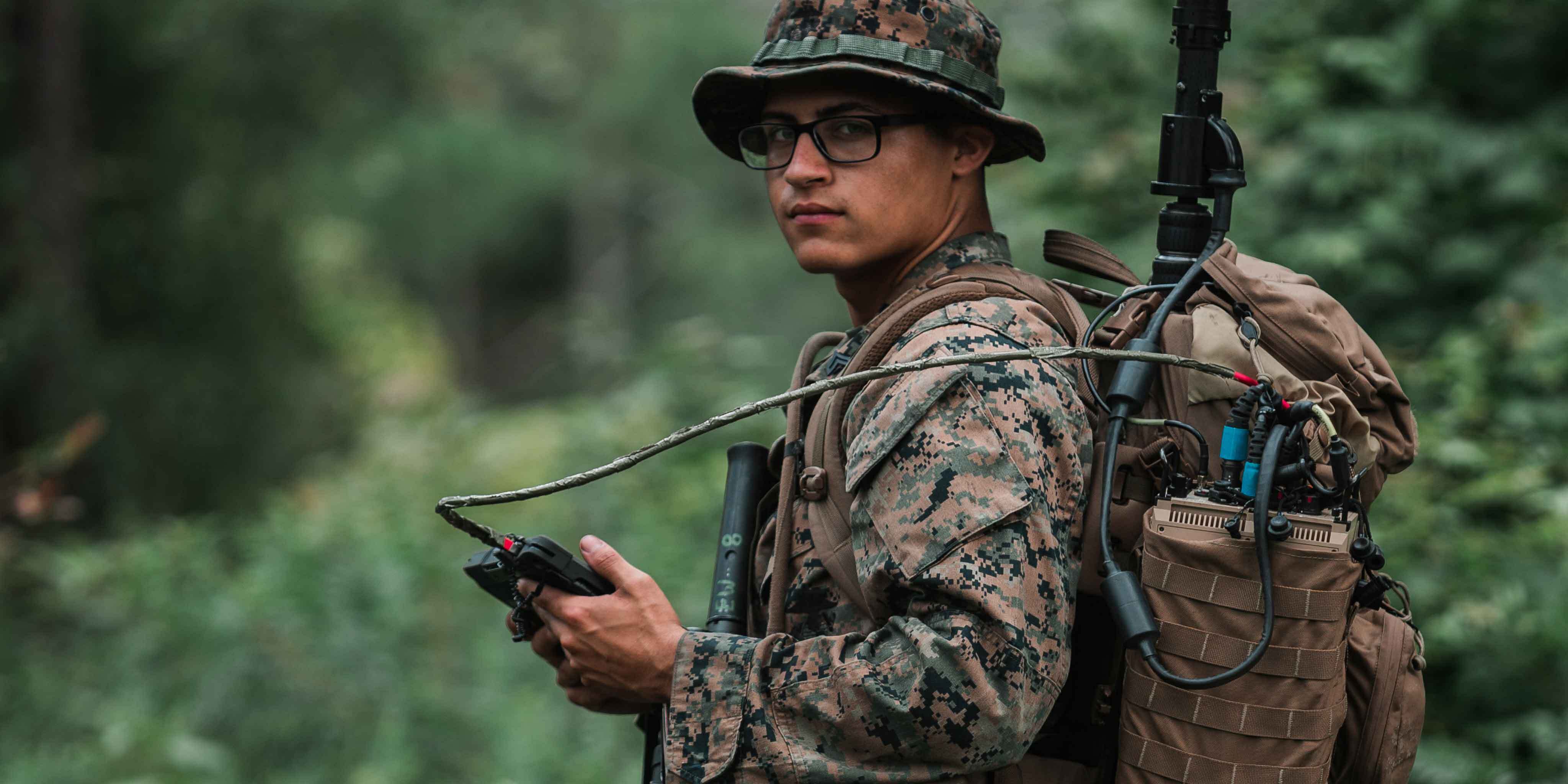 ये हैं दुनिया के सबसे खतरनाक कमांडो,पीते हैं जिंदा कोबरा का खून | world ...