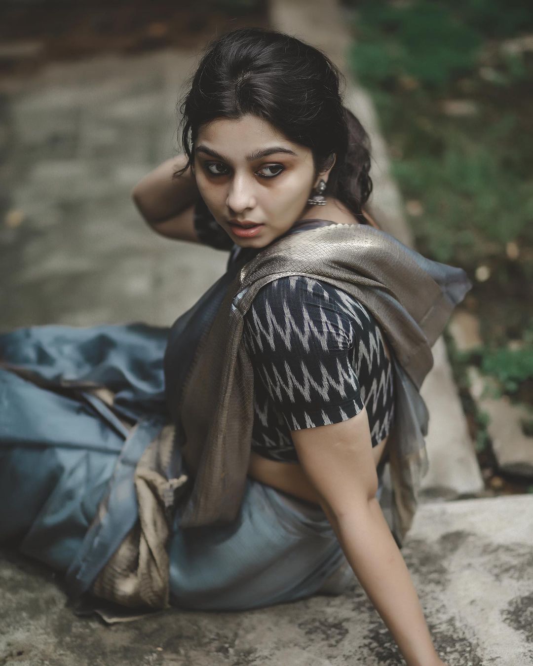 Actress Niranjana Anoop New Makeover Stuns Netizens, Pics | നാടൻ ലുക്കി ...