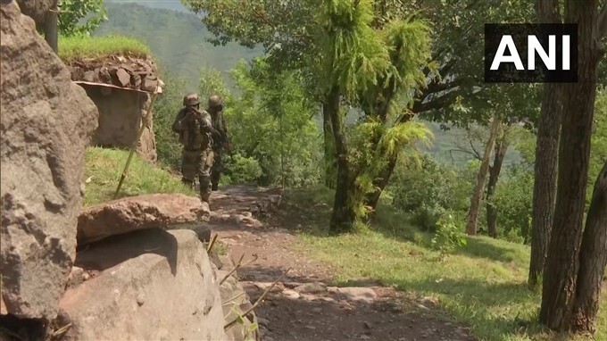 Indian Army Personnel Deployed In Line Of Control (LoC) Photos: HD ...